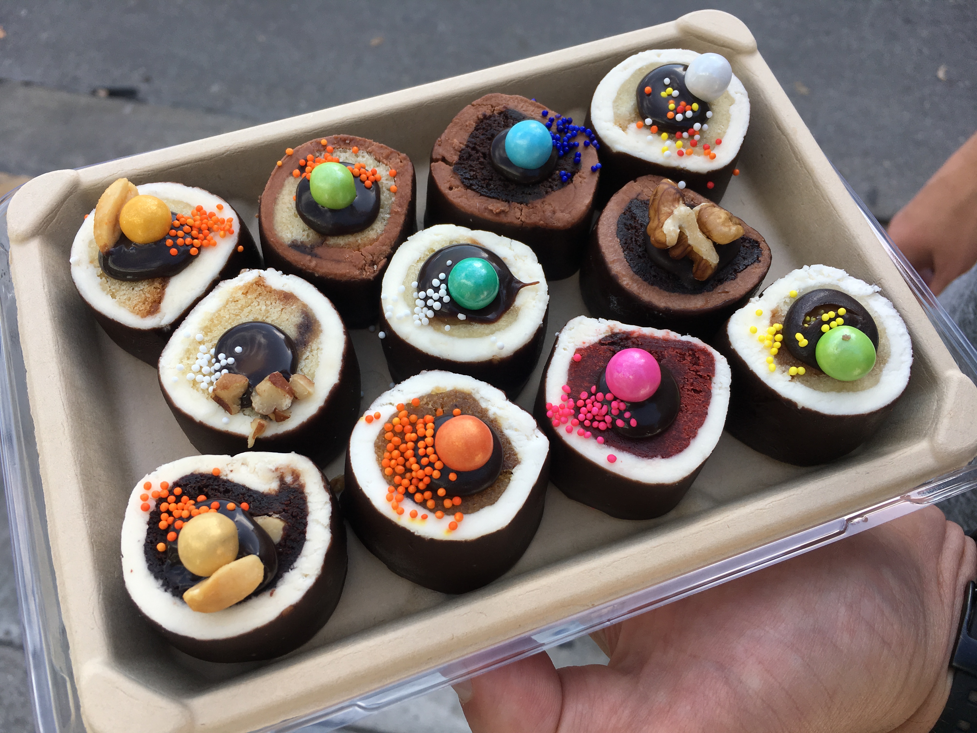 Serious Chops – Cupcake Sushi in Key West, Florida – FoodWaterShoes